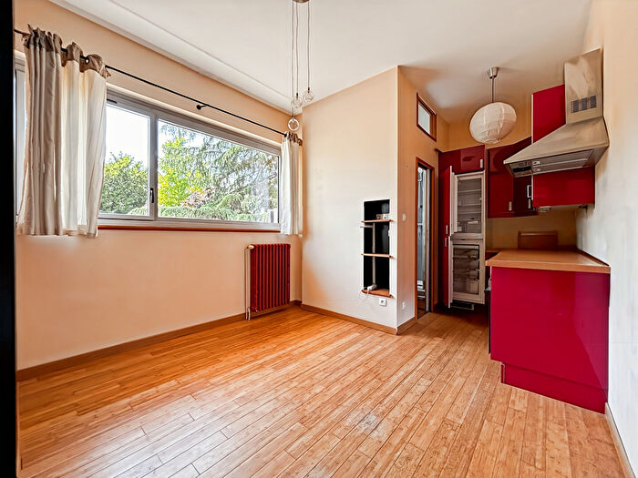 Appartement 1 pièce à Quartiers Centre, Saint-Hélier, Gare, à vendre