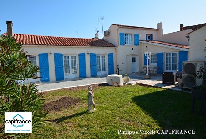 Maison à vendre - Le Château-dOléron - 6 pièces - 4 chambres