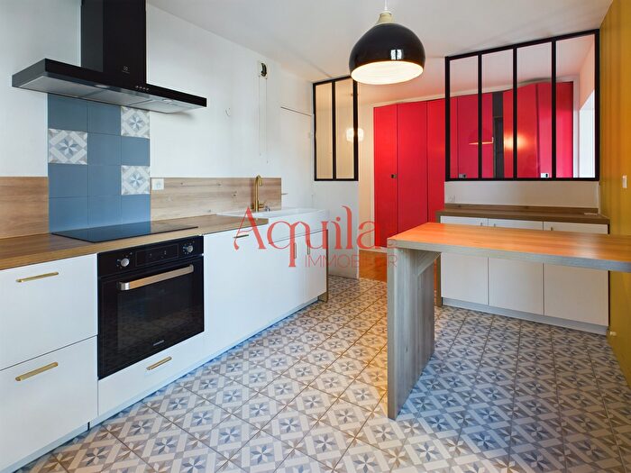 Villeurbanne, Croix Luizet : Appartement 4 pièces à vendre