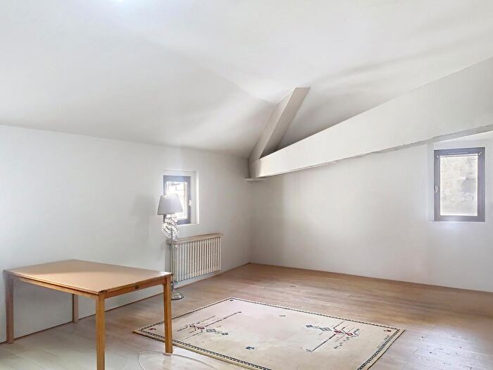 Appartement à vendre - Villeneuve-lès-Avignon, Centre-ville, Stade - 4 pièces - 2 chambres