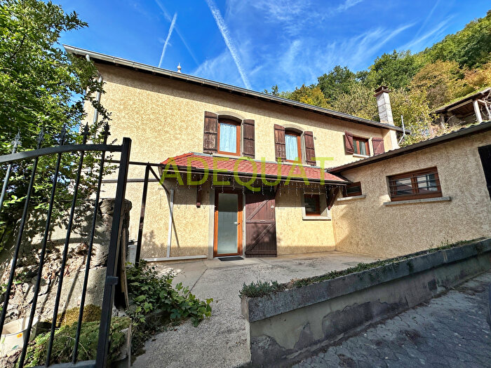 Saint-Victor-de-Cessieu - Maison 5 pièces à vendre