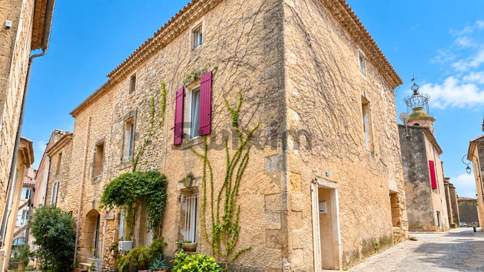 Maison 9 pièces à vendre à postalCode