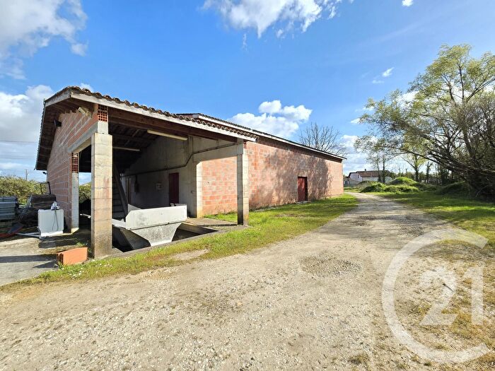 Maison à vendre - Saint-Estèphe - 2 pièces - 1 chambre