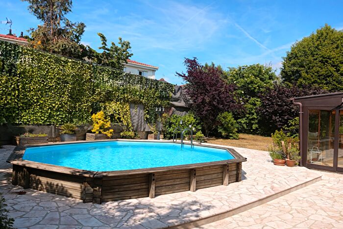 Maison à vendre - Villecresnes - 7 pièces - 5 chambres