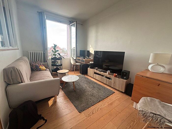 Centre Ville, Bagneux : Appartement 2 pièces à louer