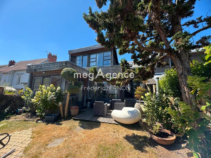Maison 7 pièces à vendre à Nantes, Longchamp, Rond-Point de Rennes, Perverie, Américains