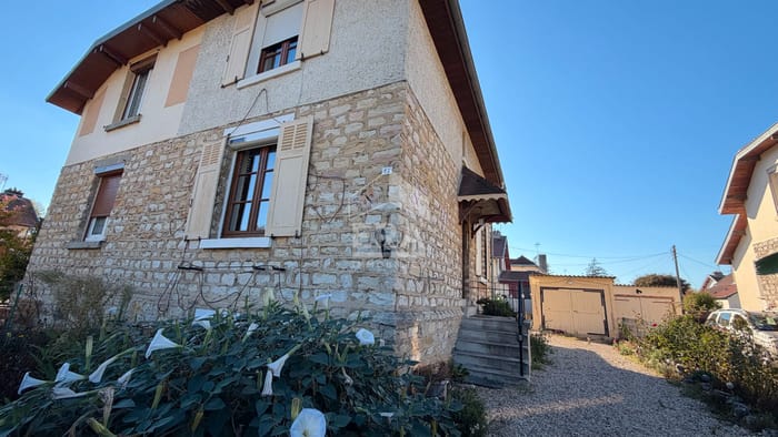 Maison 4 pièces à vendre - Tavaux