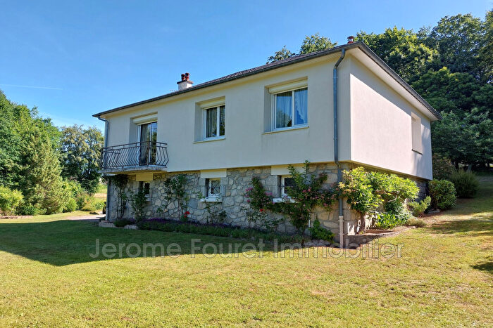 Maison 4 pièces à Ussel, à vendre