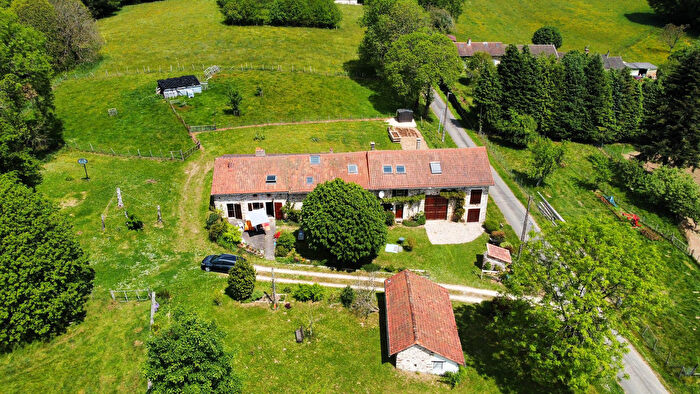 Maison à vendre - La Chapelle-Montbrandeix - 12 pièces - 5 chambres