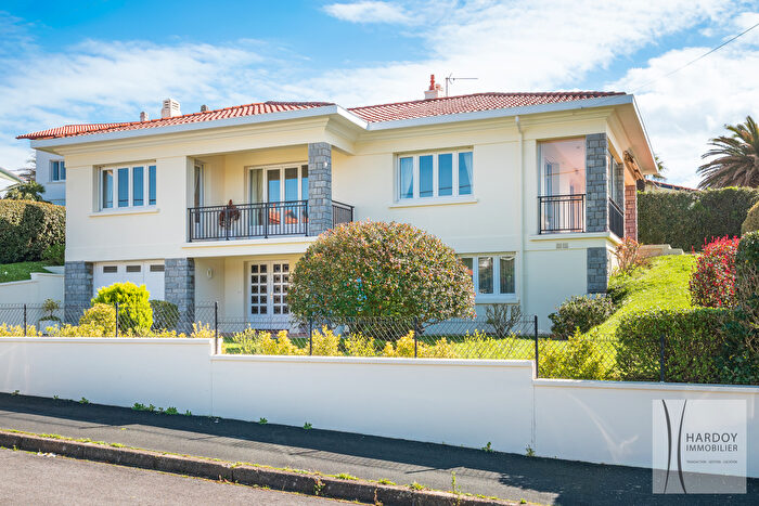 Maison à vendre - Bidart - 6 pièces - 4 chambres