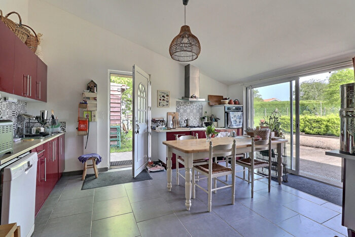 Maison à vendre - Cézac - 4 pièces - 3 chambres