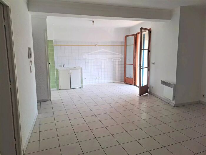 Sorgues, Centre-ville - Appartement 2 pièces à louer
