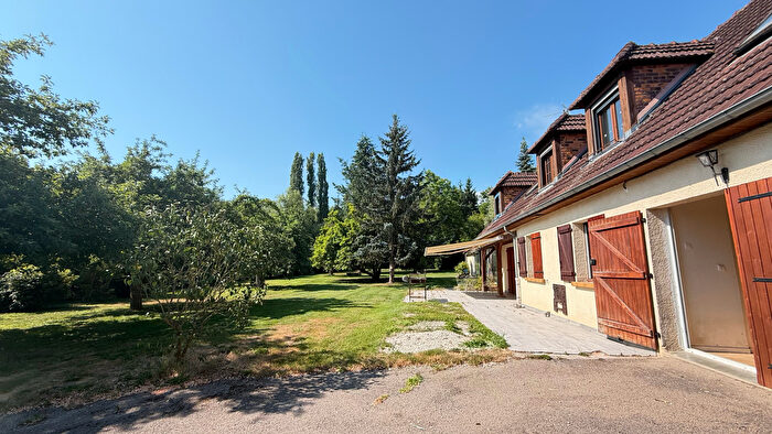 Maison 7 pièces à vendre - Montceaux-lès-Vaudes