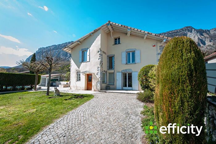 Maison 6 pièces à Biviers, à vendre