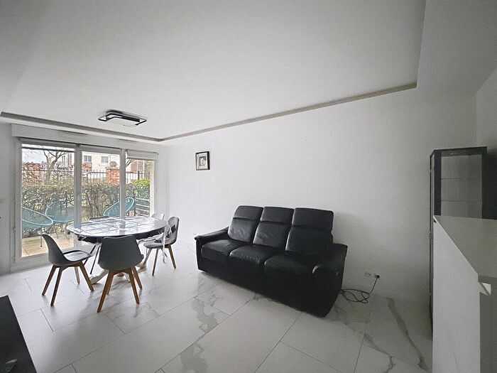 Appartement à louer - Nouvelle Amsterdam-Les Mares, Élancourt - 3 pièces - 2 chambres