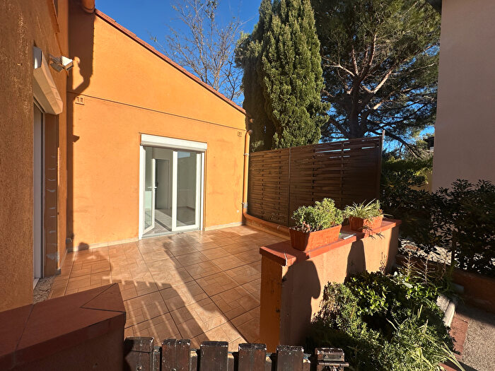 Appartement à louer - Saint-Cyprien, Le Port - 3 pièces - 2 chambres