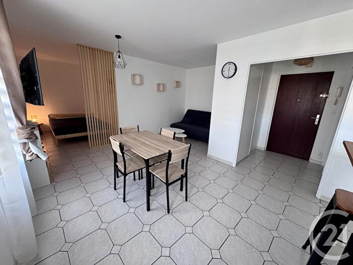 Cergy, Bords d'Oise - Appartement 1 pièce à louer