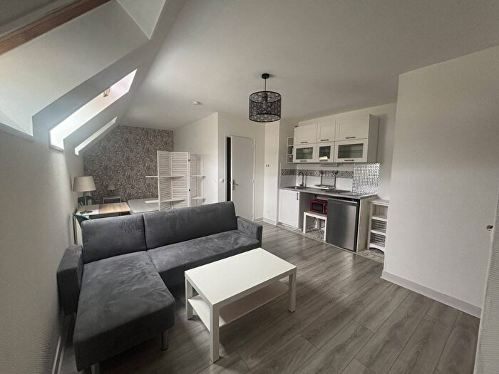 Appartement 1 pièce à Meulan-en-Yvelines, à louer