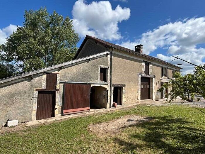 Maison 4 pièces à louer à Thiviers