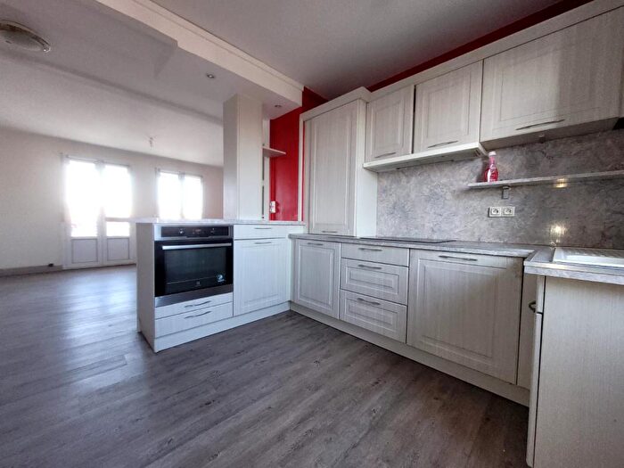 Appartement à louer - Jarville-la-Malgrange - 4 pièces - 11 chambres