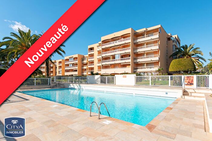 Appartement à vendre - Vallauris, Pertuades - 2 pièces - 1 chambre