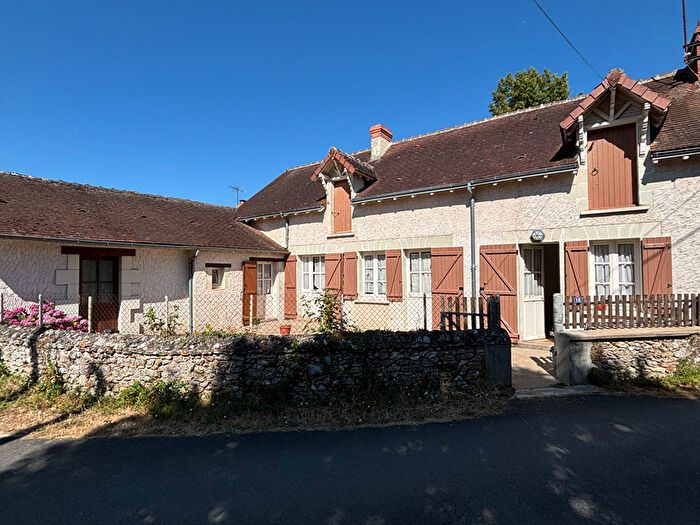 Maison à vendre - Pleumartin - 5 pièces - 4 chambres