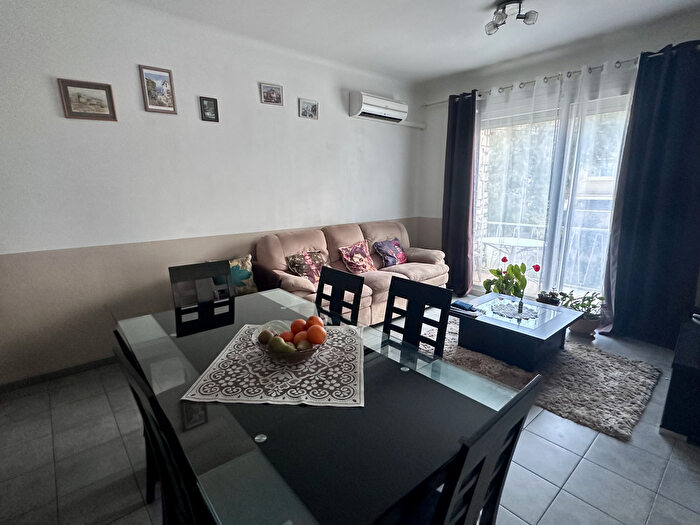 Maison à vendre - Bagnols-sur-Cèze, Bourgneuf - 6 pièces - 5 chambres