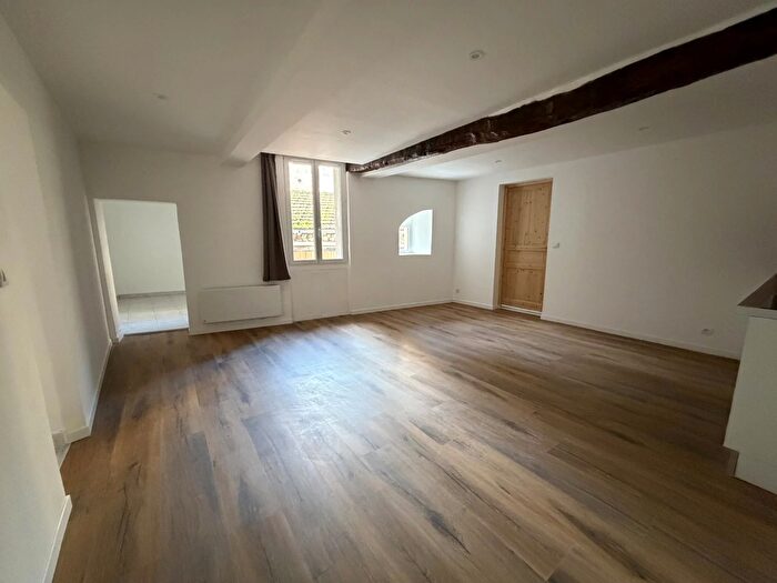 Appartement à louer - Lodève - 3 pièces - 2 chambres