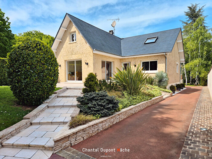Maison à vendre - Nogent-le-Phaye - 7 pièces - 5 chambres