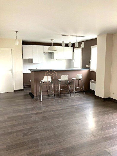 Appartement à louer - Bourges, Chancellerie, Gibjoncs, Moulon - 3 pièces - 2 chambres