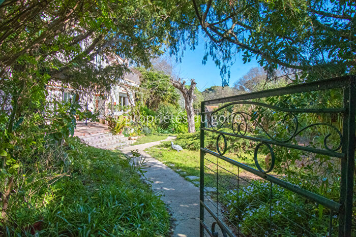 Maison à vendre - Sète, Saint-Clair - 7 pièces - 4 chambres