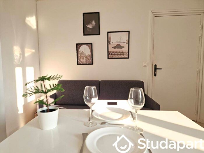 Maison à louer - Laon Zola-Neufchâtel-Orgeval, Reims - 1 pièce