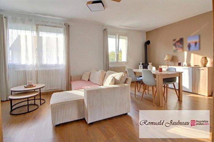 Maison 4 pièces à Bonneval, à vendre