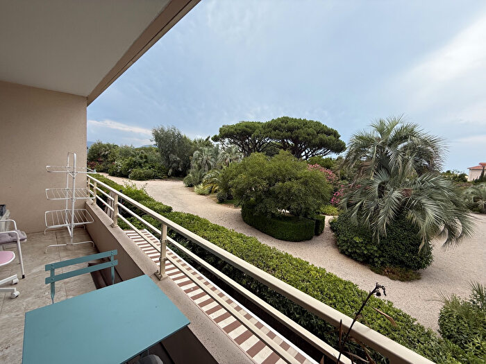 Saint-Tropez, Saint-Antoine, Saint-Claude, Route des Carles : Appartement 3 pièces à vendre