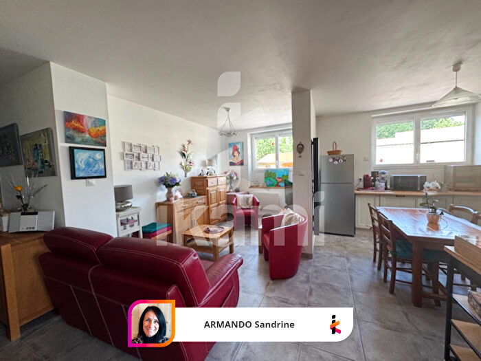 Appartement à vendre - Viriville - 3 pièces - 2 chambres