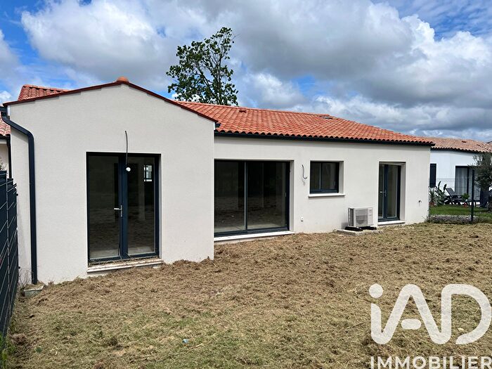 Maison à vendre - Semussac - 5 pièces - 3 chambres