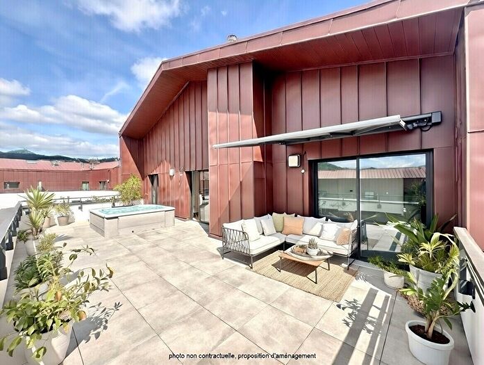 Appartement à vendre - Clermont-Ferrand - 4 pièces - 3 chambres