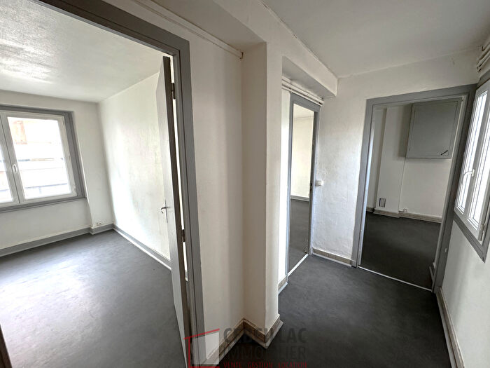 Appartement à vendre - Clermont-Ferrand, Delille, Cathédrale, La Gare - 2 pièces - 1 chambre
