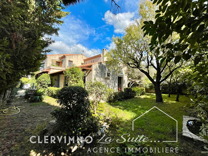 Maison à vendre - Marseille e , Saint-Julien - 5 pièces - 4 chambres