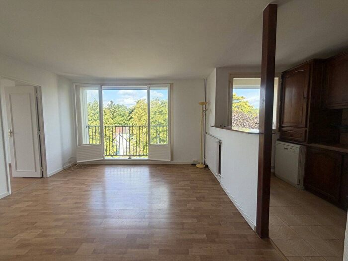 Racinay Pierrefite, Rambouillet - Appartement 3 pièces à louer