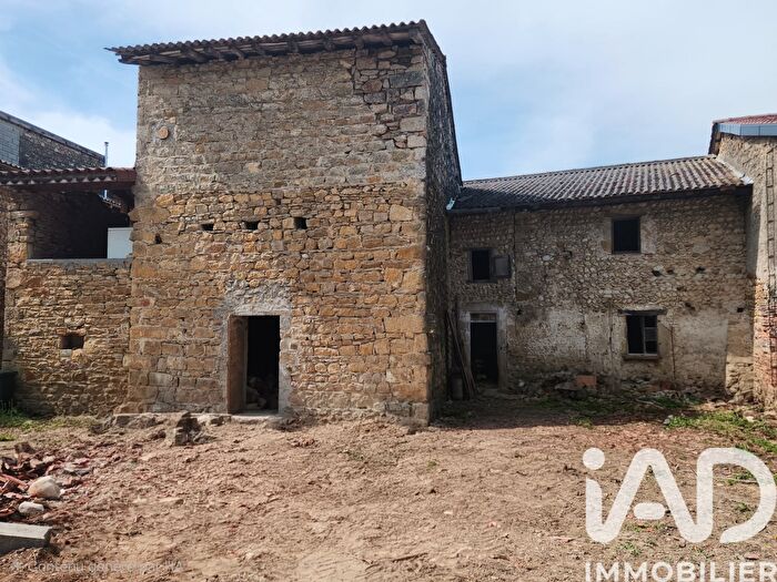 Maison 6 pièces à vendre à Saint-Jean-le-Vieux
