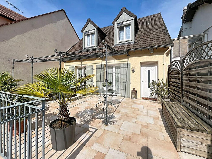 Maison à vendre - Étampes, Saint-Pierre - 6 pièces - 4 chambres