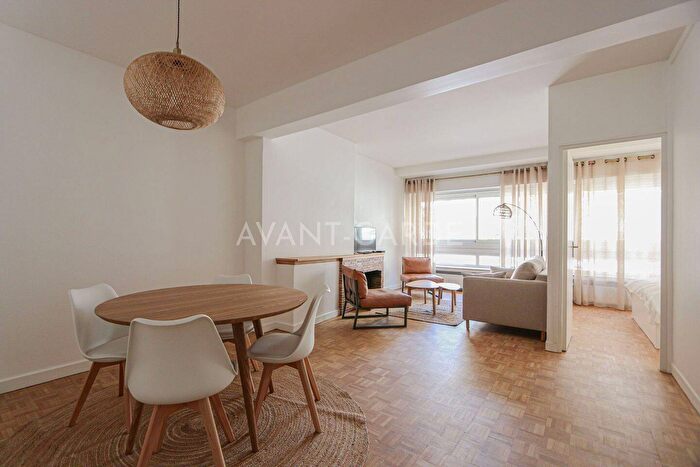 Appartement 2 pièces à louer à Porte Dauphine, Paris 16ème arrondissement