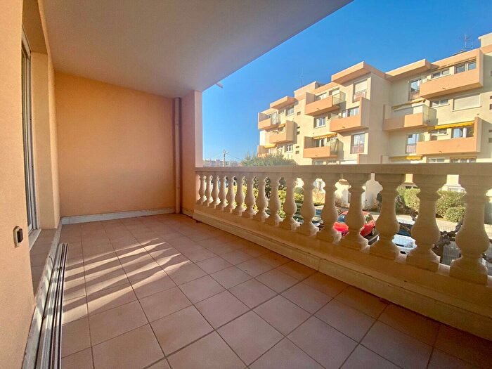 Appartement à louer - Centre ville, Saint-Raphaël - 2 pièces - 1 chambre