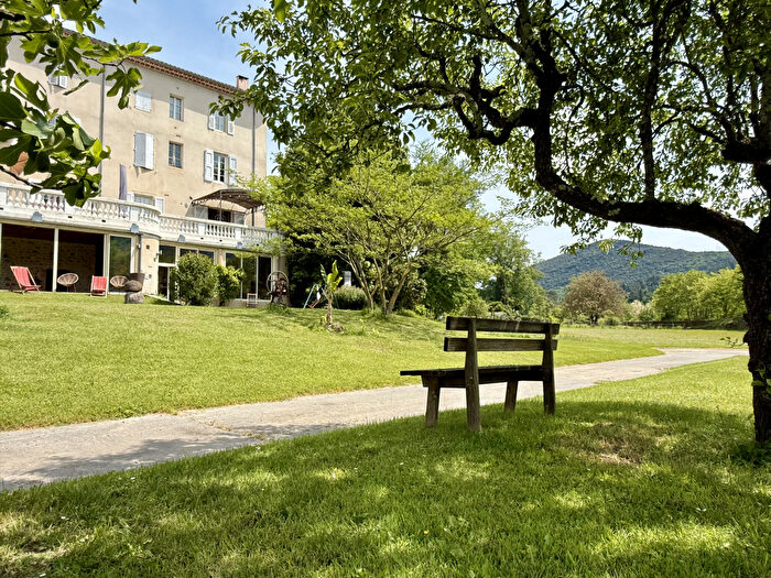 Maison 12 pièces à Saint-Jean-du-Gard, à vendre