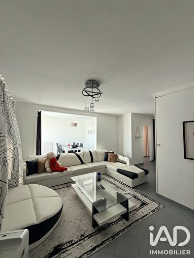 Fleury-les-Aubrais, Centre-ville, Lamballe : Appartement 3 pièces à vendre