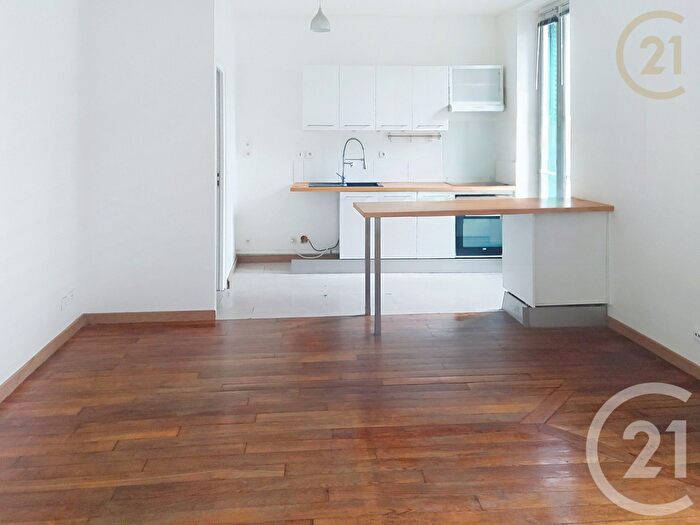 Champagne-sur-Seine : Appartement 2 pièces à vendre