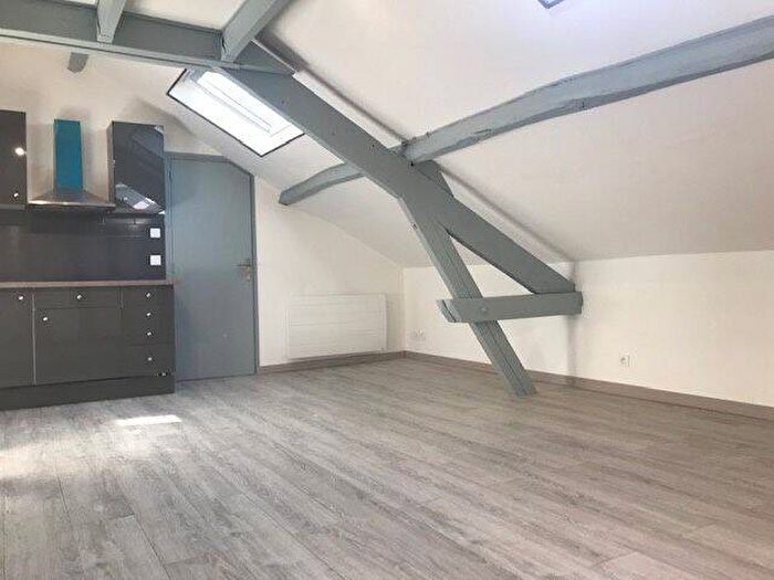 Houdan : Appartement 1 pièce à louer