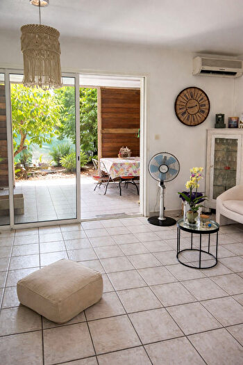 Saint-Paul, Saint-Gilles les Bains : Appartement 1 pièce à vendre