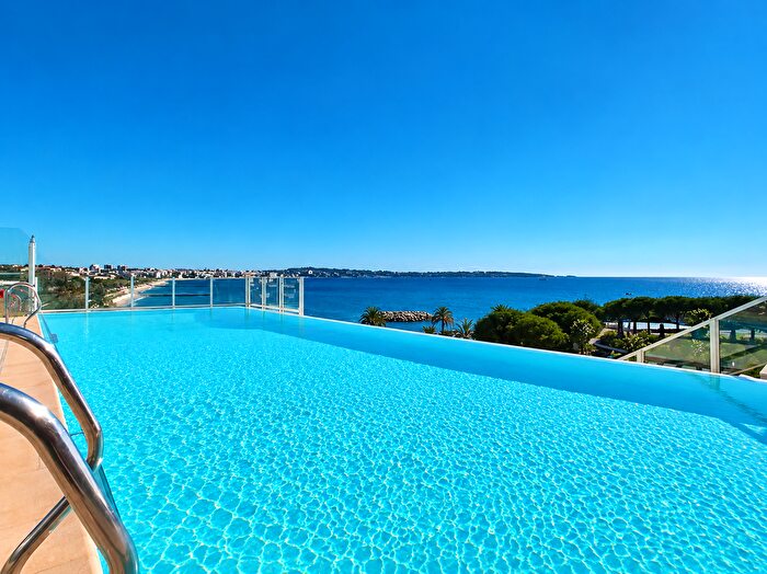 Appartement 2 pièces à vendre à Vallauris, Golfe Juan, Vieux Port